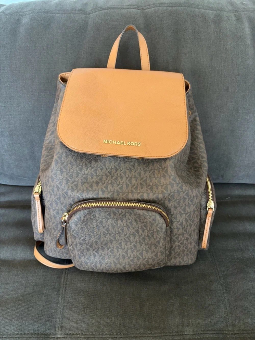 Michael Kors | Bags | Michael Kors Beige Interior Leather Logo Tag ...